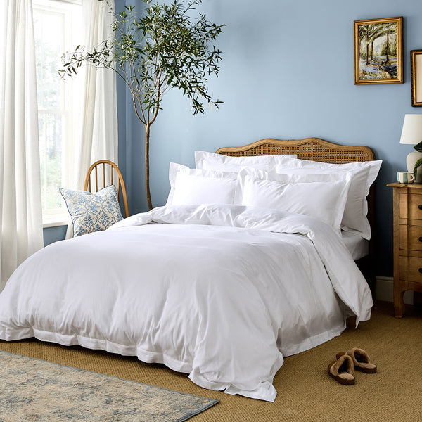 White Edged Bedding Set – Dip & Doze